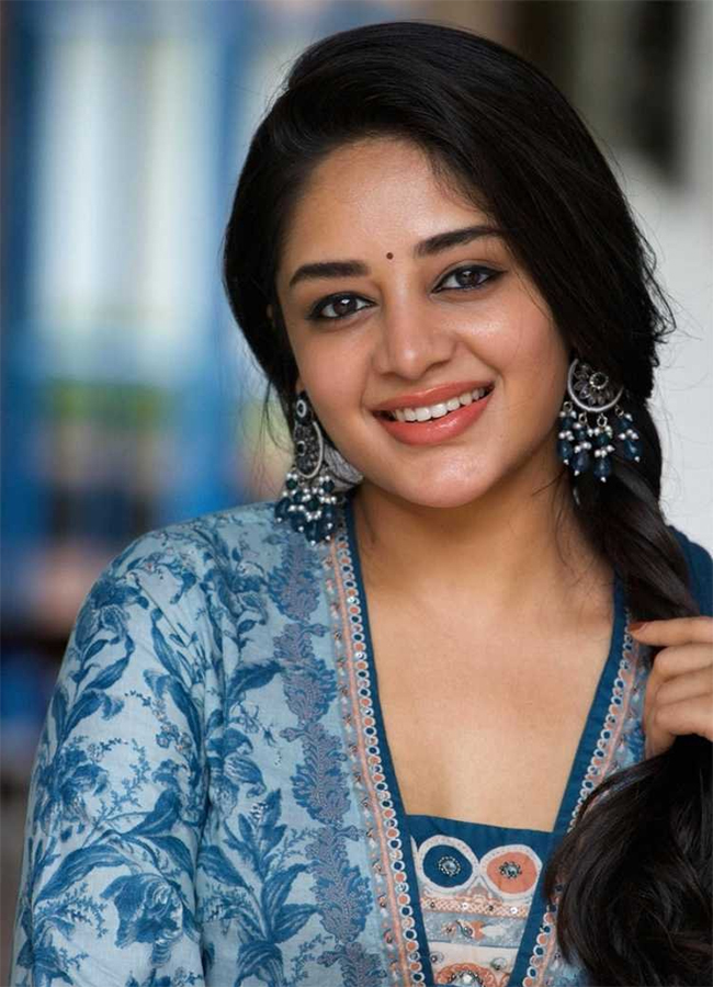 కన్నడ 'మార్క్'తో సెన్సేషన్..క్వీన్‌ ఆఫ్‌ ‘మార్క్‌’గా దీప్శిఖ చంద్రన్ (ఫొటోలు) | Mark Movie ...